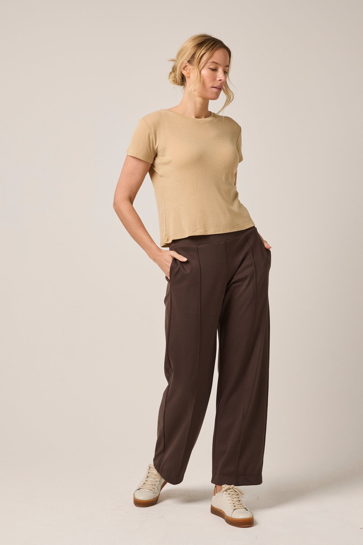 Hunter Wool Ponte Pin-Tuck Pant Espresso | Matilda Life