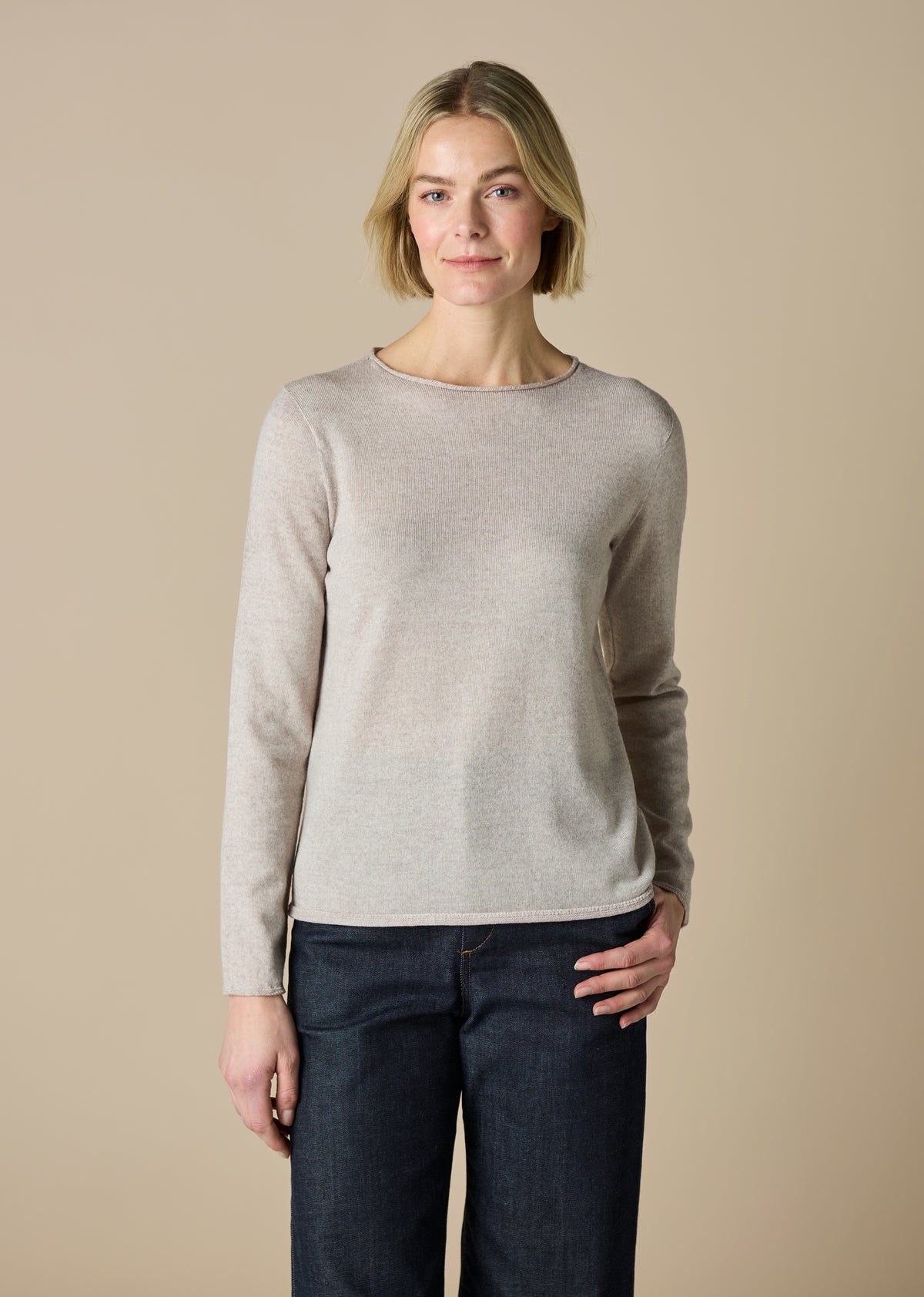 Uimi Phoebe Fine Jersey Crew Top Mushroom – Matilda Life