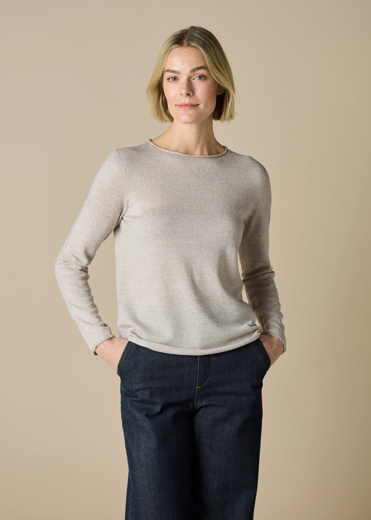 Uimi Phoebe Fine Jersey Crew Top Mushroom – Matilda Life